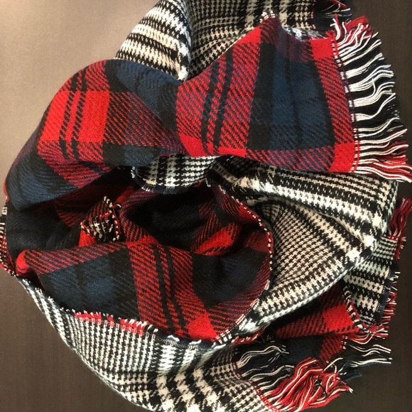 Other | Reversible Scarf | Poshmark